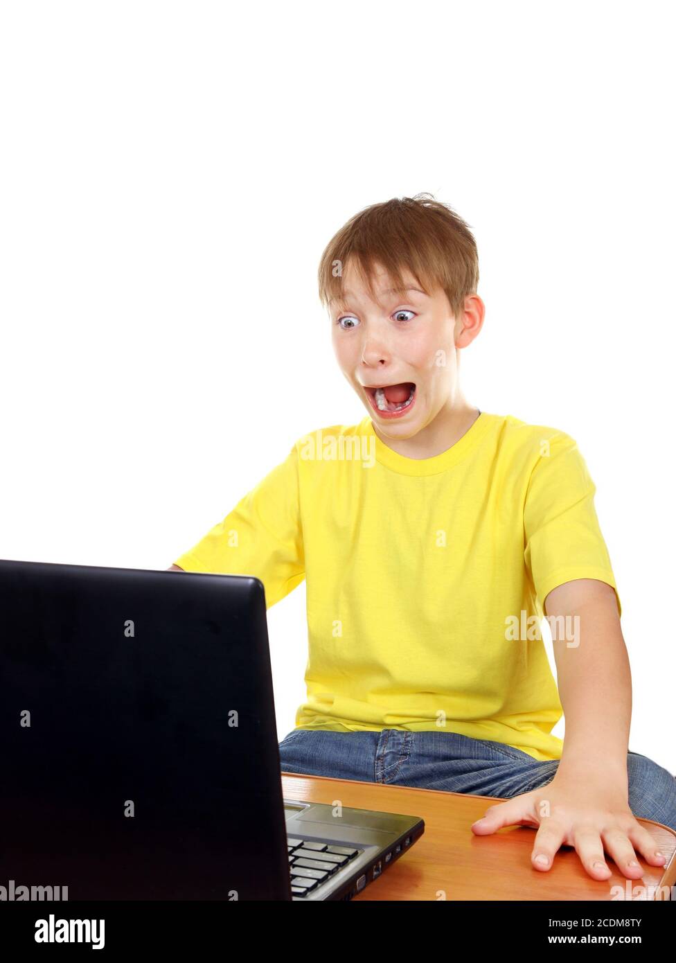 Scared kid hi-res stock photography and images - Alamy