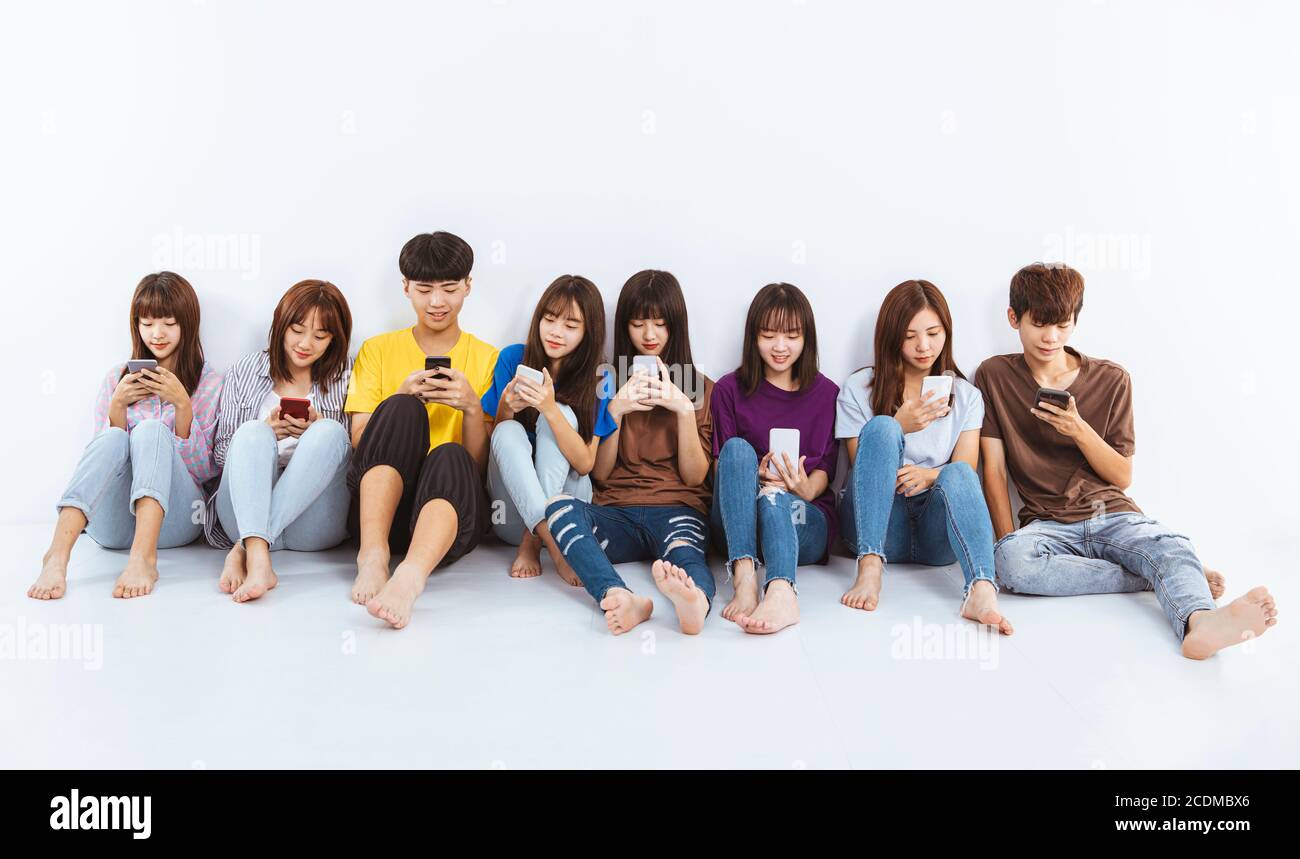 Smartphone smartphones group hi-res stock photography and images - Alamy