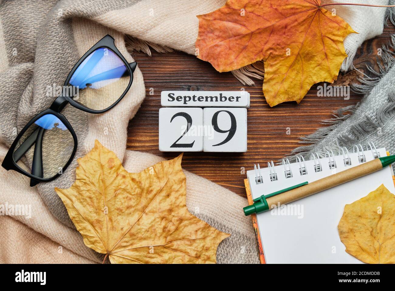 twenty-ninth day of autumn month calendar september Stock Photo - Alamy