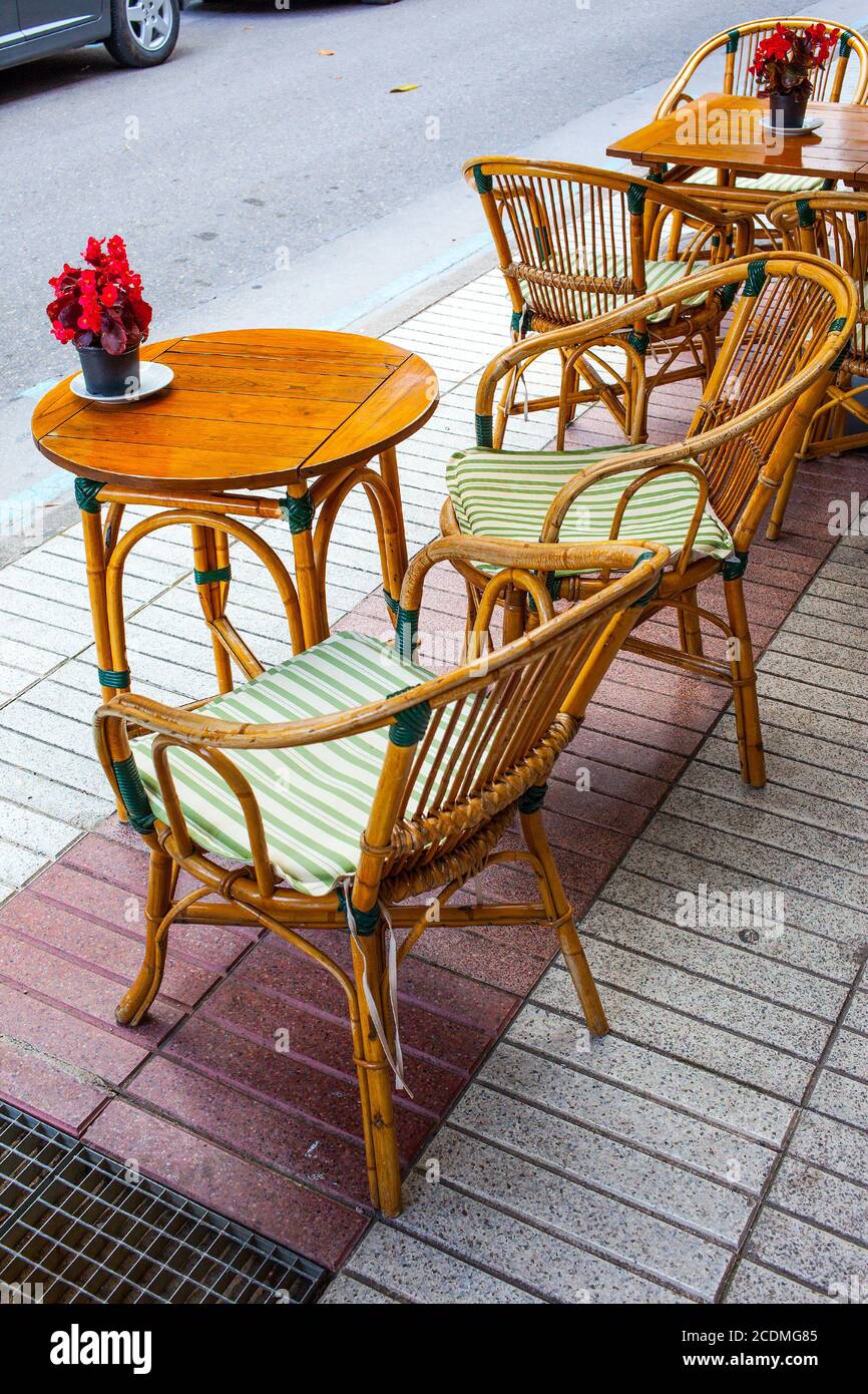 Street cafe wicker furniture hi-res stock photography and images - Alamy