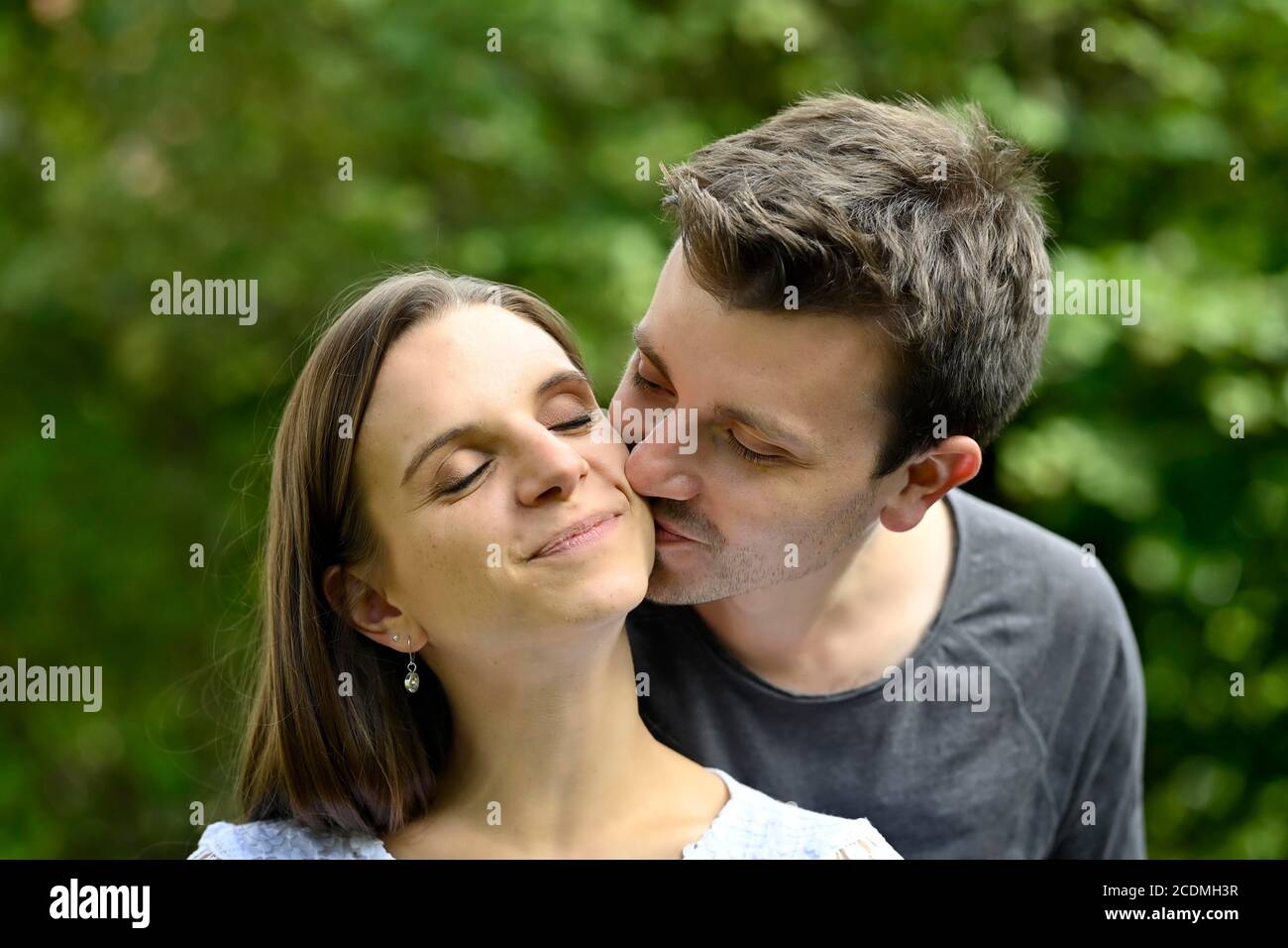 Young couple, kissing, Stuttgart, Baden-Wuerttemberg, Germany Stock ...