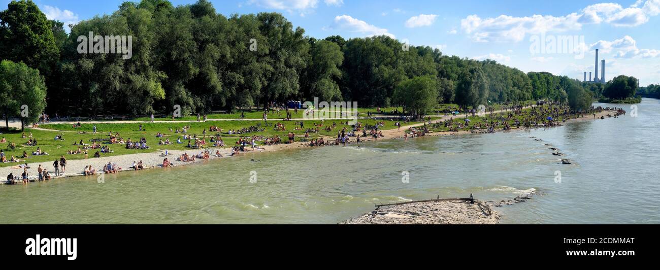 Panorama, bathing pleasure at the Isar, Reichenbach bridge, Munich ...