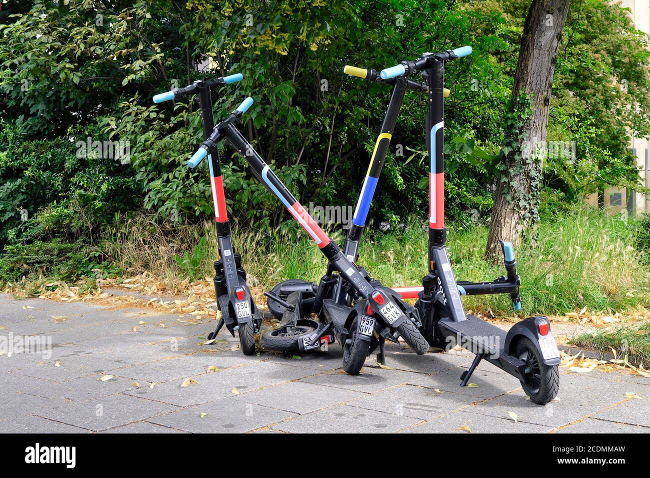 Pedestrian e scooter hi-res stock photography and images - Alamy