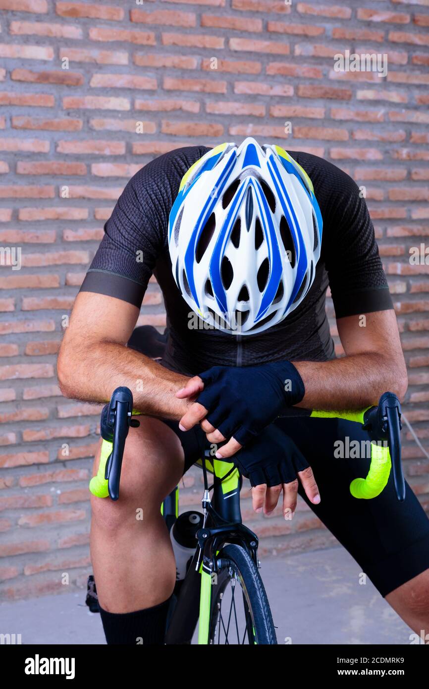 Very tired cyclist hi-res stock photography and images - Alamy