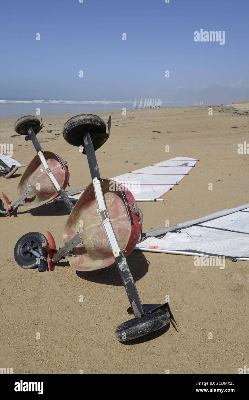 Beach sailing in Brittany Stock Photo - Alamy