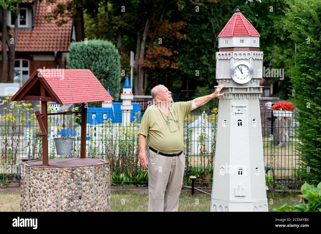Wedemark, Germany. 21st Aug, 2020. Model maker Albert Diekmann stands ...