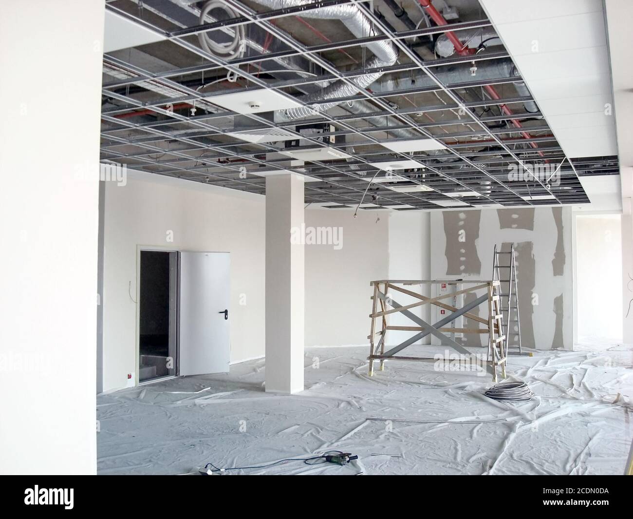 Work finishing hi-res stock photography and images - Alamy