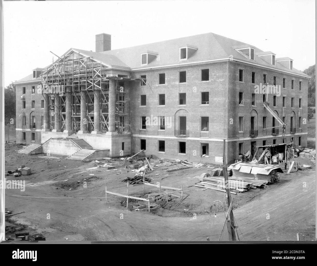 Nih building hi-res stock photography and images - Alamy
