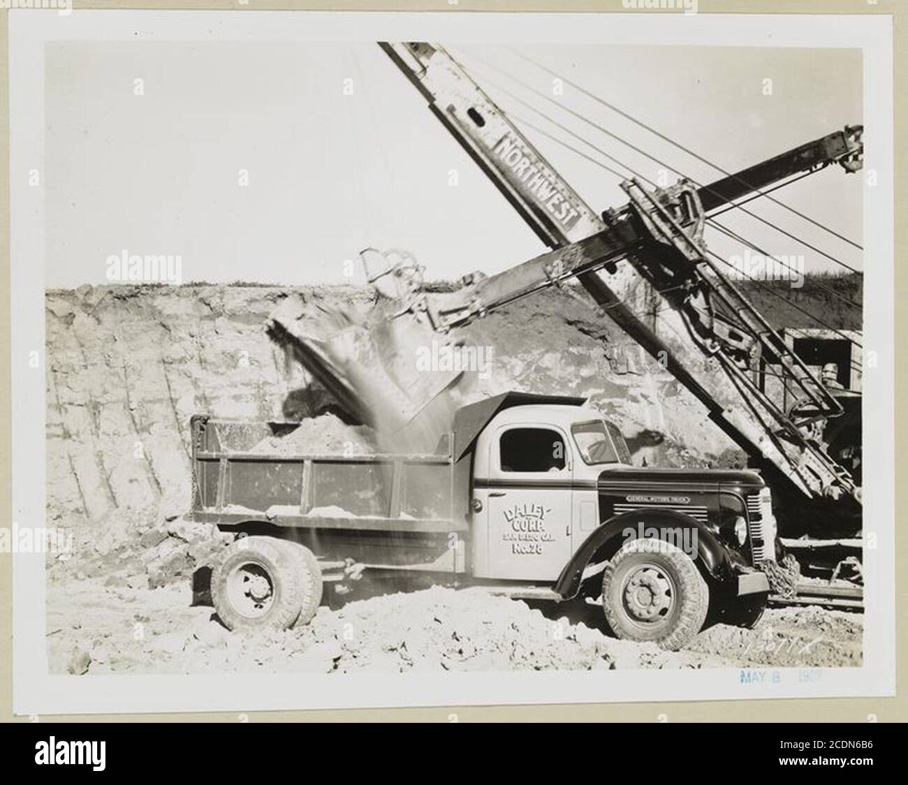 Loading sand hi-res stock photography and images - Alamy