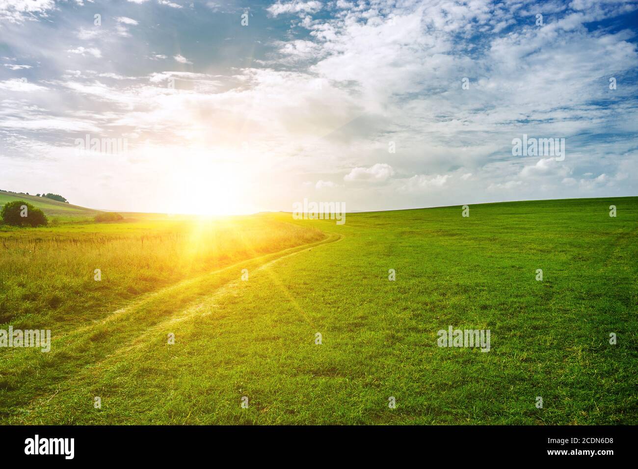 The sun at the horizon hi-res stock photography and images - Alamy