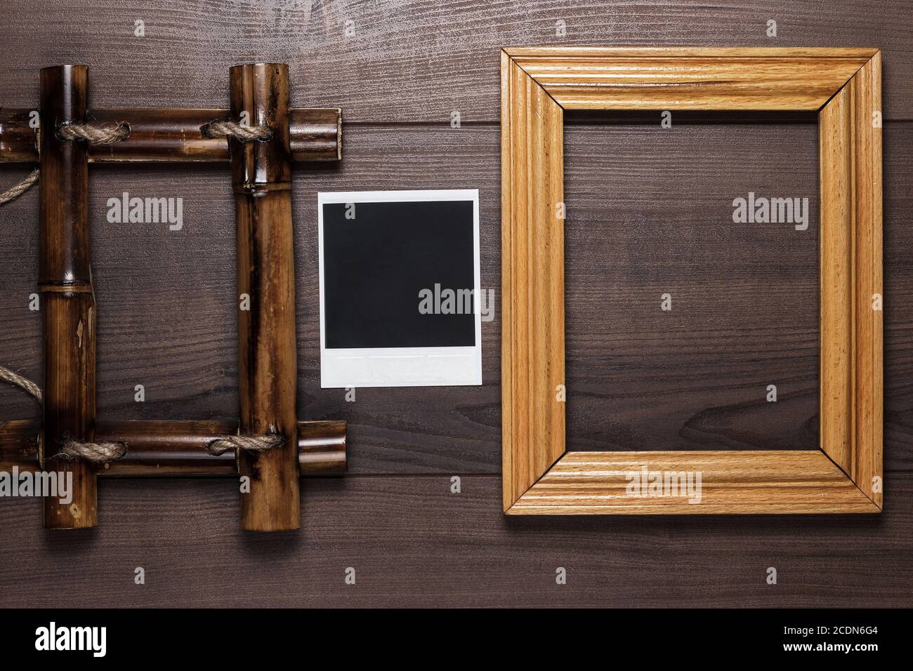 Photo frames table hi-res stock photography and images - Alamy
