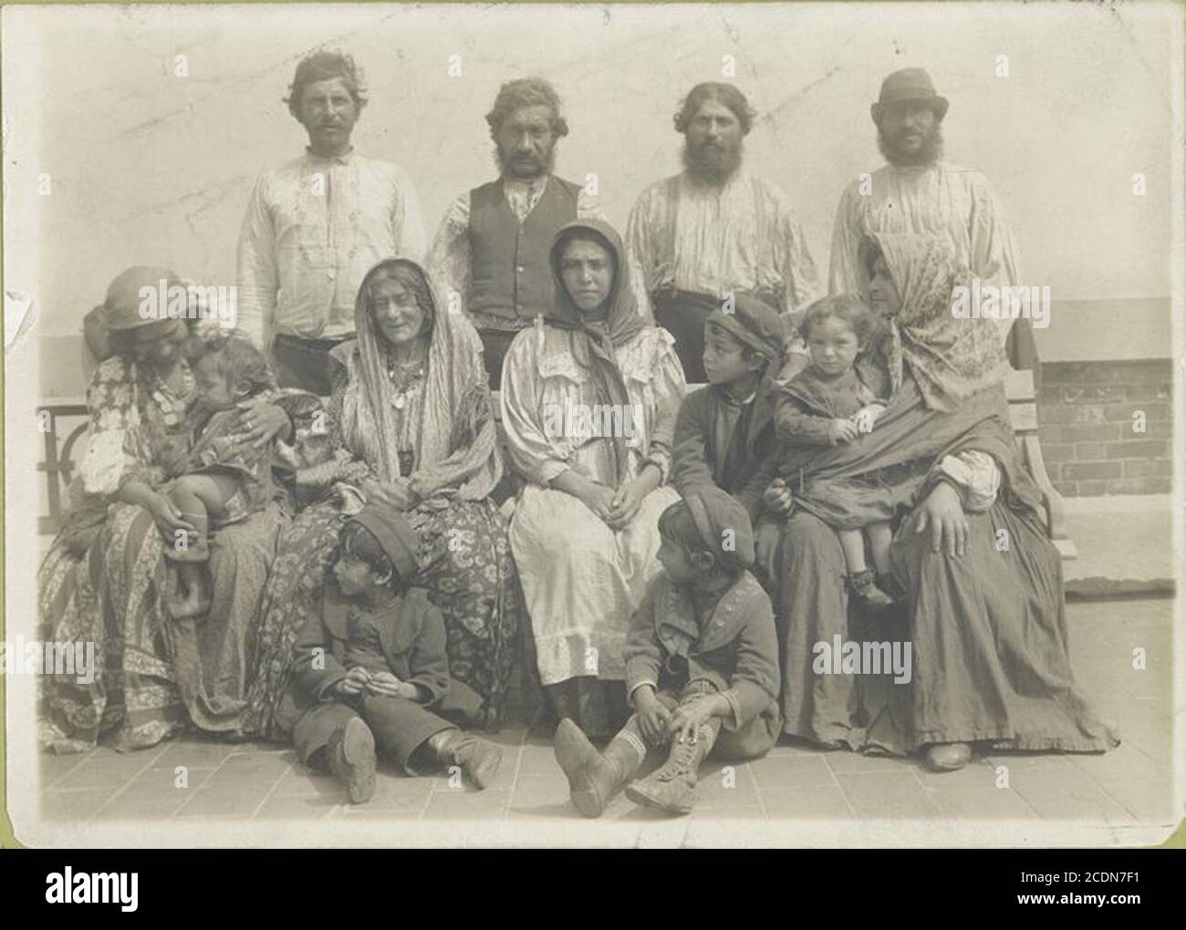 Hungarian gypsies hi-res stock photography and images - Alamy