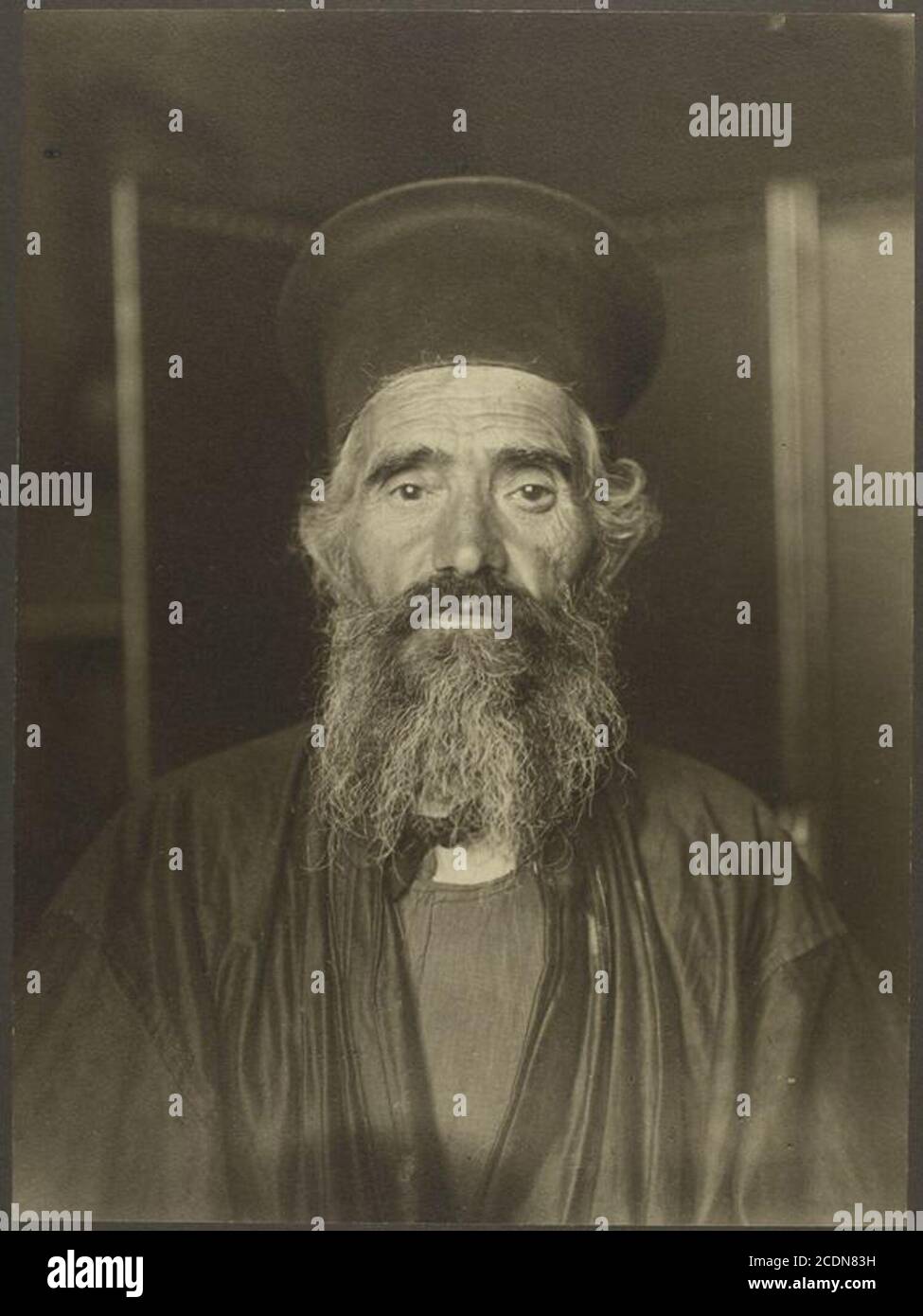 1940s priest hi-res stock photography and images - Alamy