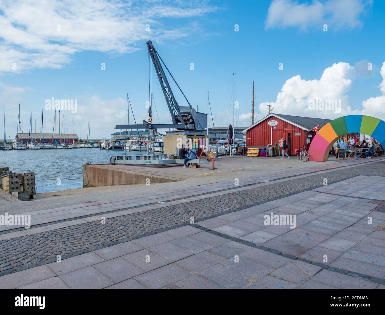 Crane on harbour wall hi-res stock photography and images - Alamy