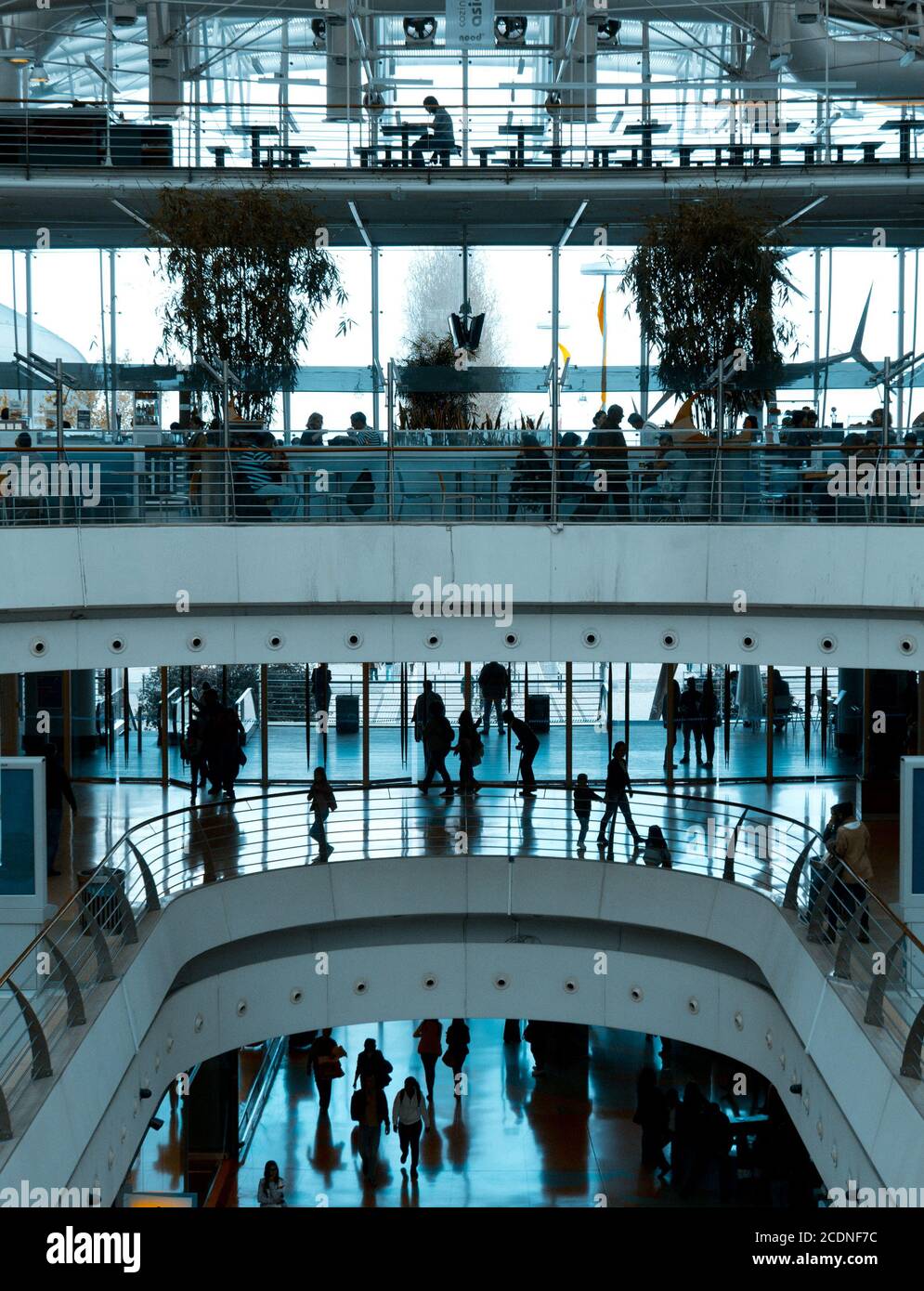 Expo shopping mall hi-res stock photography and images - Alamy