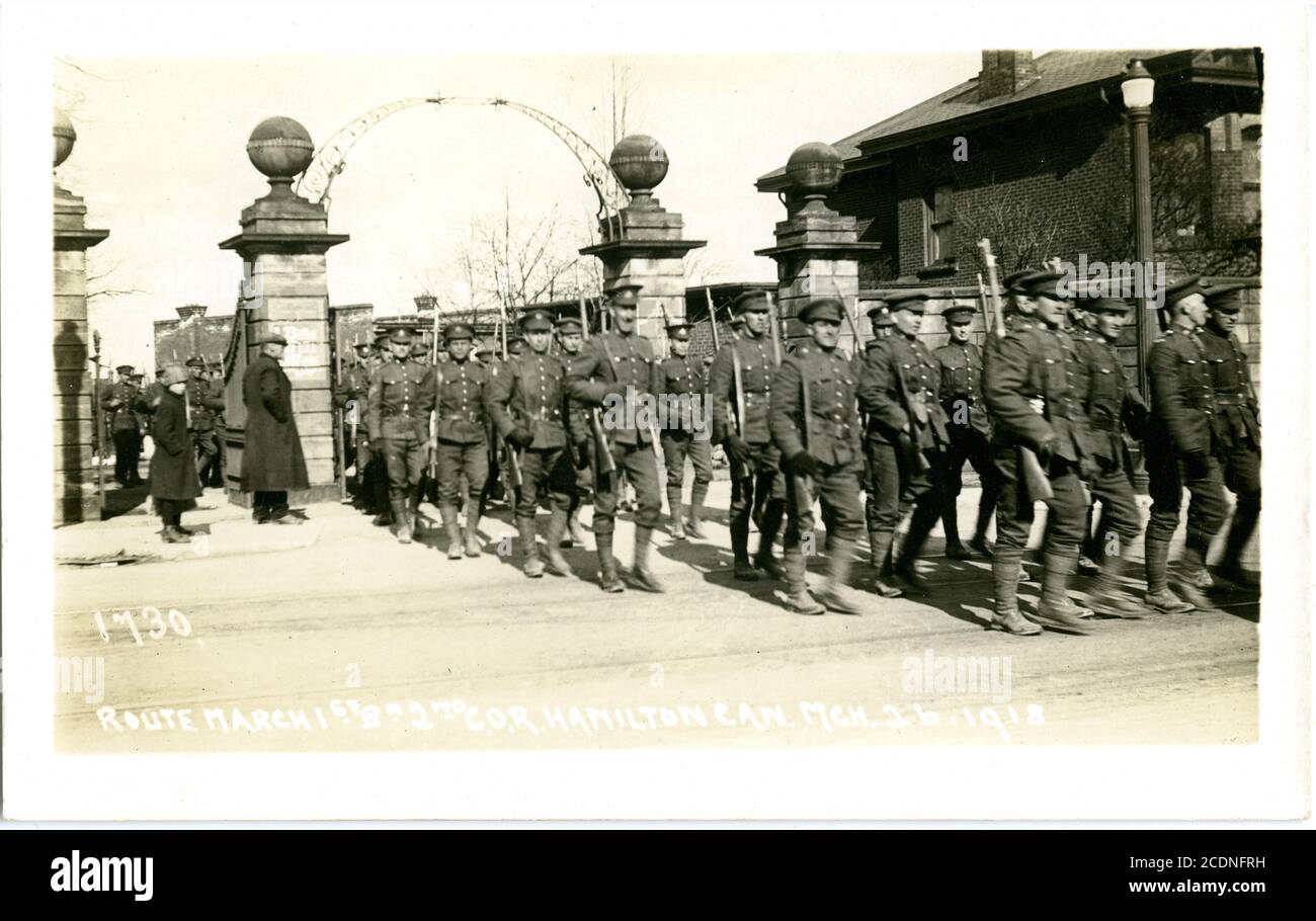 Ww2 american soldiers march hi-res stock photography and images - Alamy