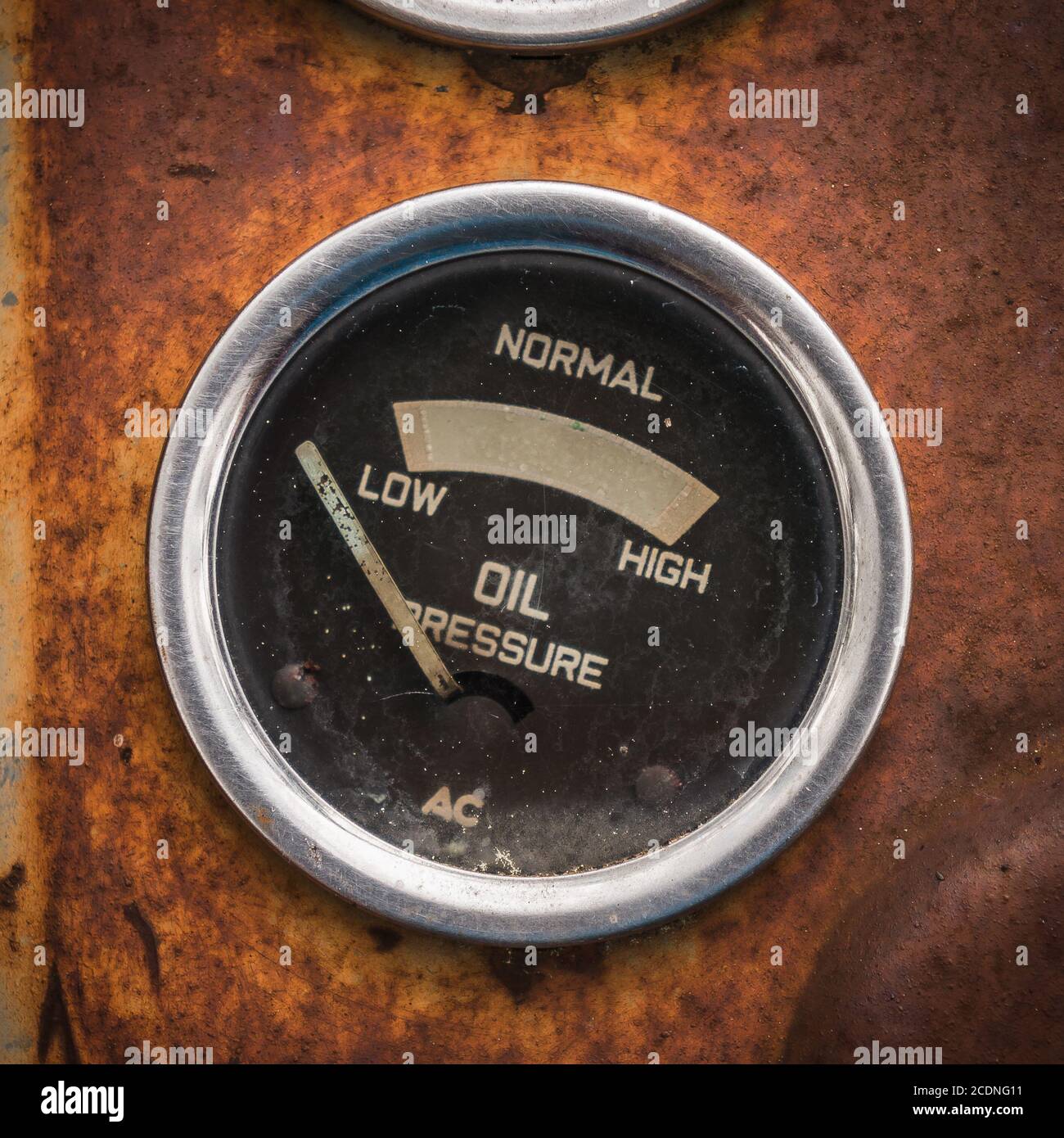 Old pressure gauge Stock Photo - Alamy