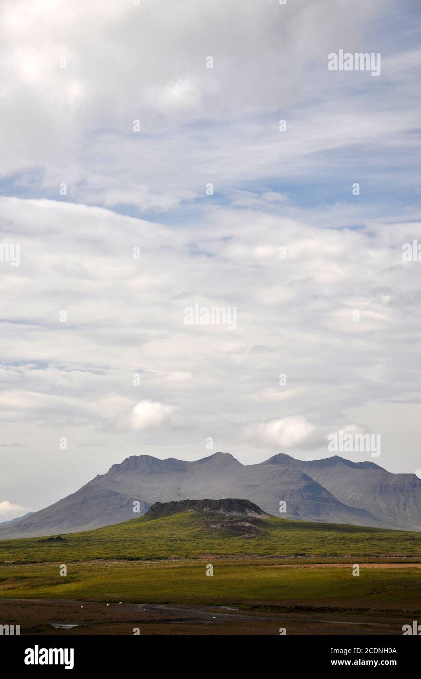 Ringwallkrater hi-res stock photography and images - Alamy