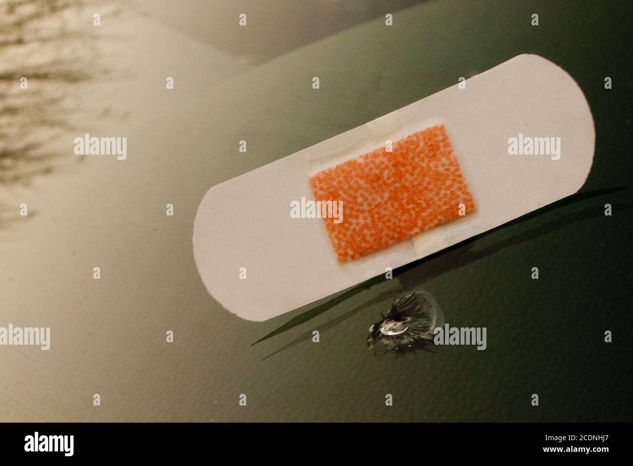 Sticking plaster hi-res stock photography and images - Alamy