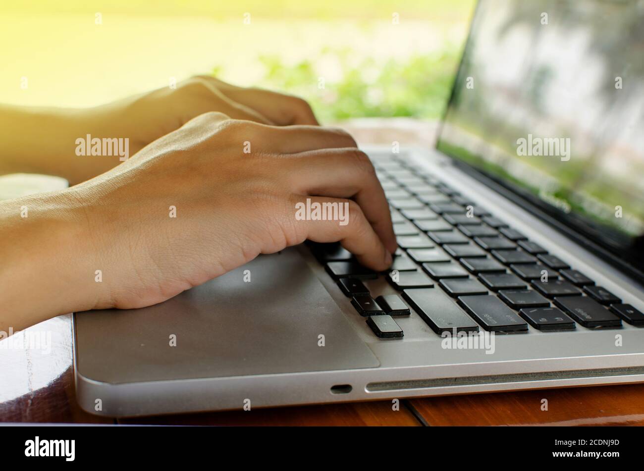 Hand computer hi-res stock photography and images - Alamy