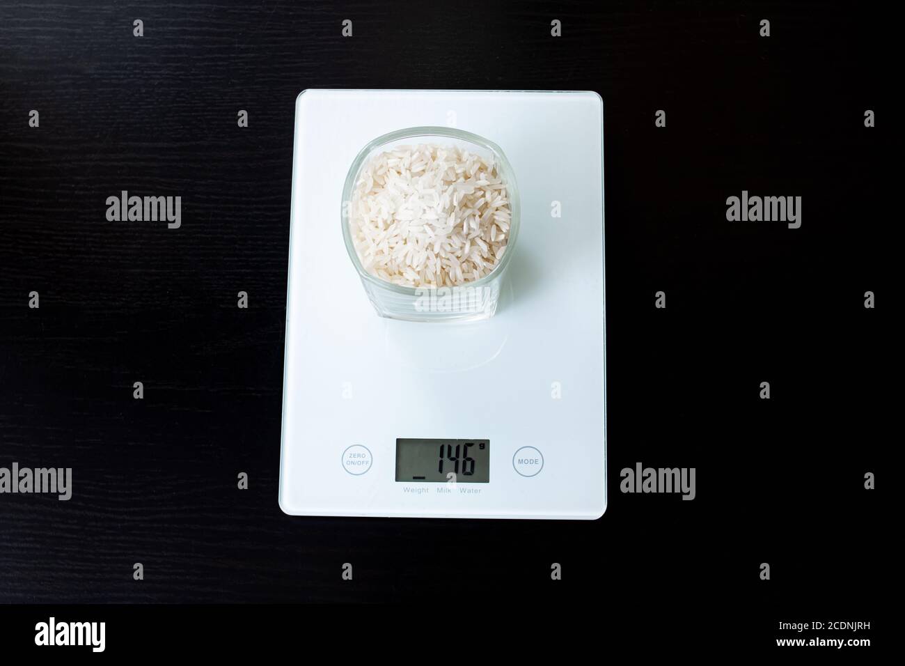 Electronic scale with bowl hi-res stock photography and images - Alamy