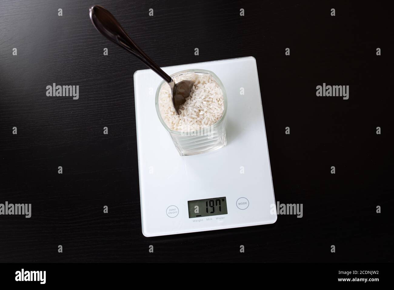 Electronic scale with bowl hi-res stock photography and images - Alamy