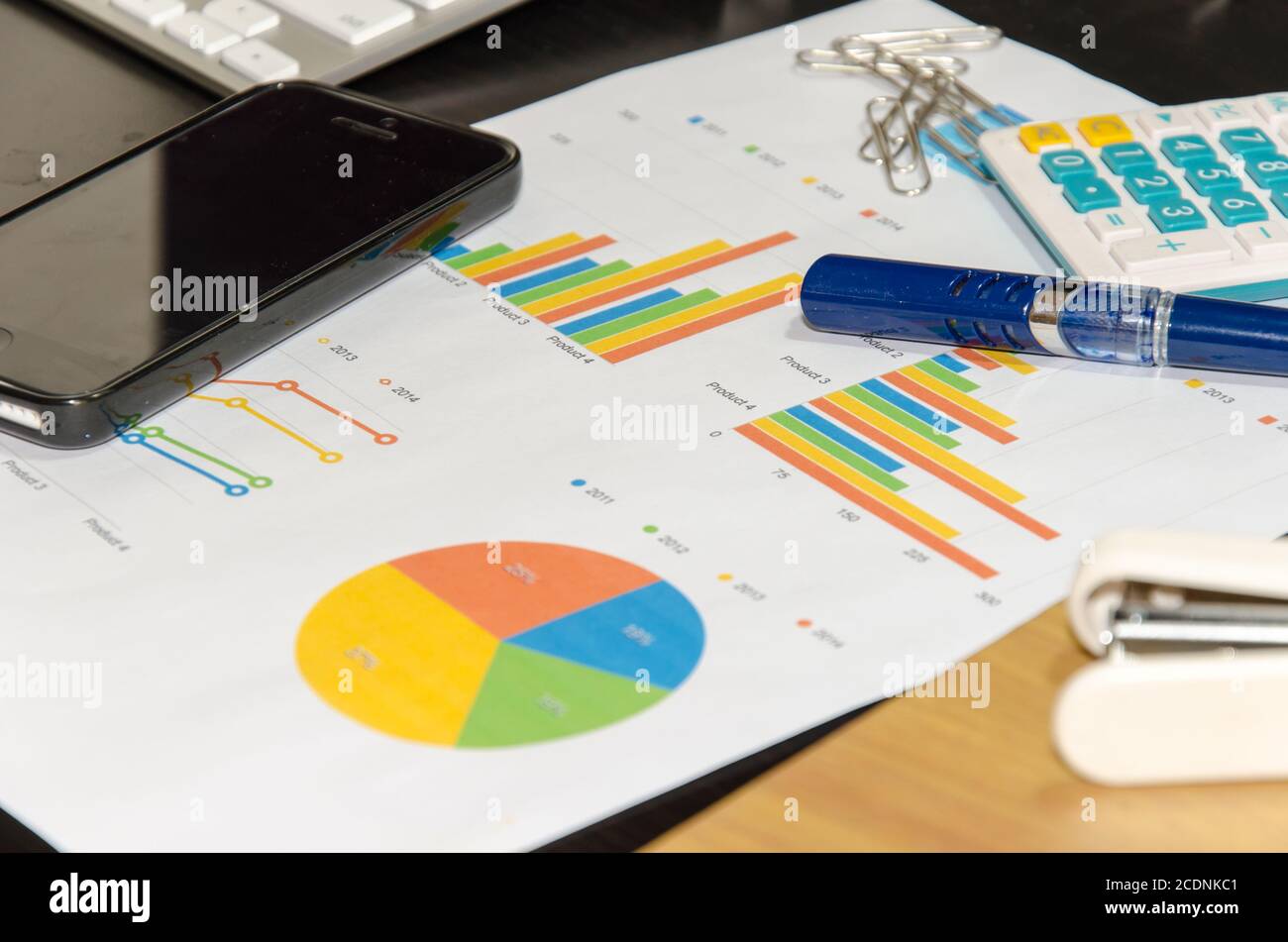 graph smart phone Stock Photo - Alamy