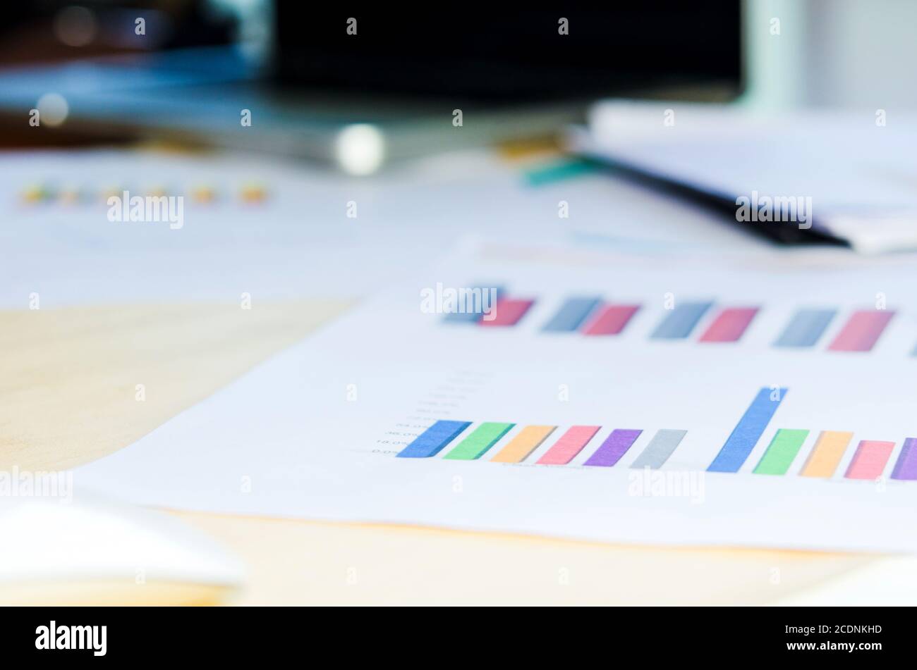 Number charts hi-res stock photography and images - Alamy