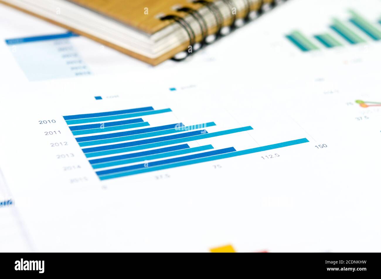 Charts hi-res stock photography and images - Alamy