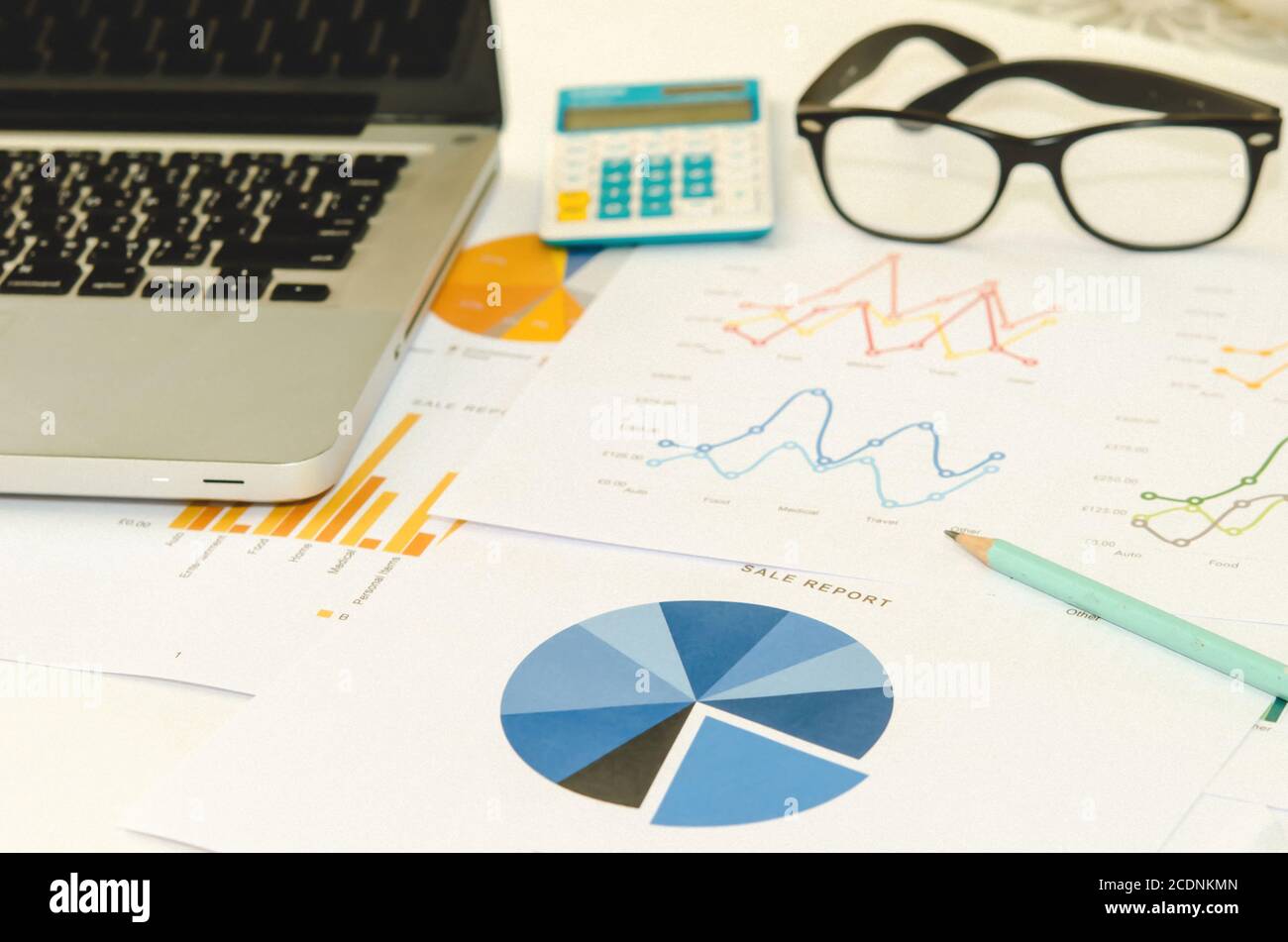 Analysis screen hi-res stock photography and images - Alamy