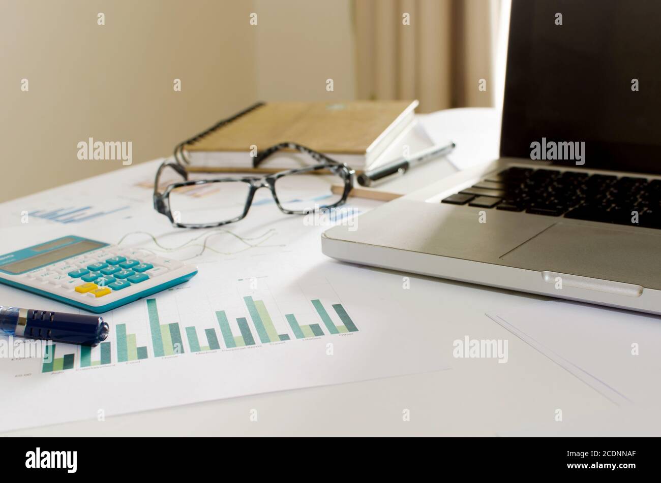Workplace with laptop hi-res stock photography and images - Alamy