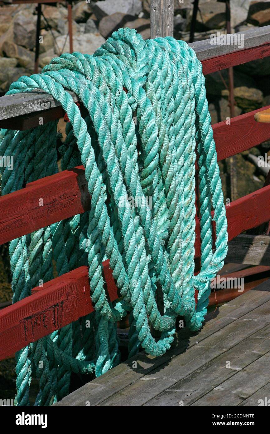Green Marine Rope Stock Photo - Alamy