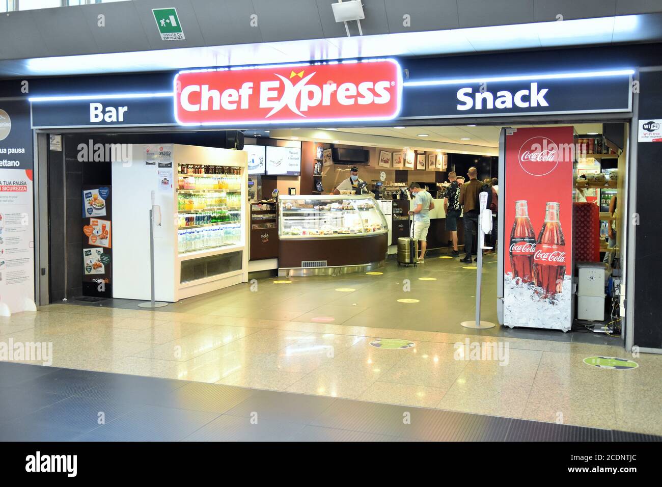 CHEF EXPRESS FOOD STORE ENTRANCE Stock Photo - Alamy