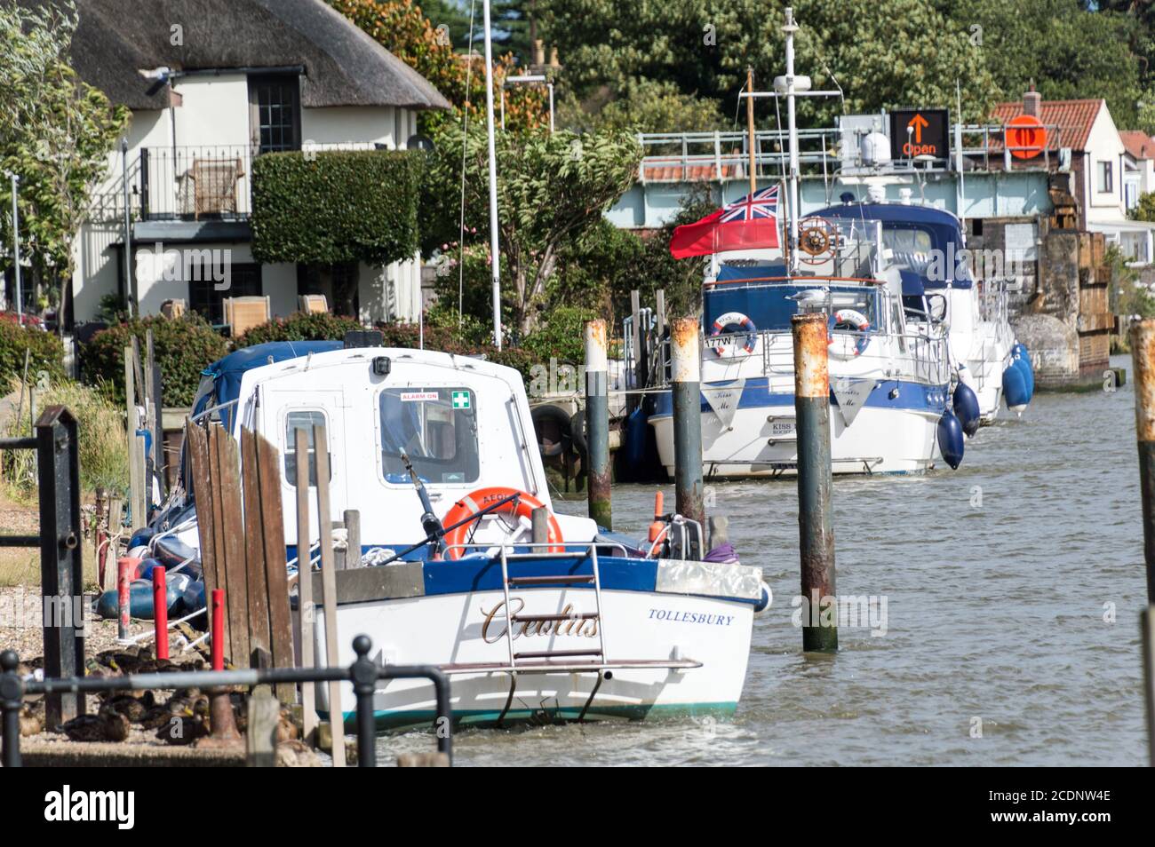Boats moored in River Yare at Reedham Stock Photo - Alamy