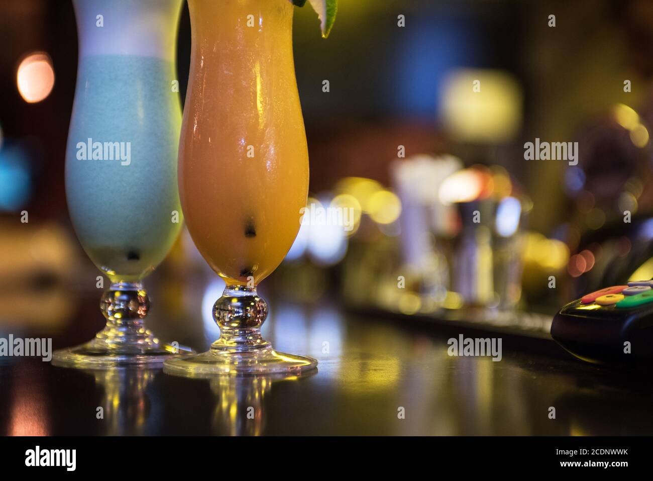 cocktails on bar background Stock Photo - Alamy