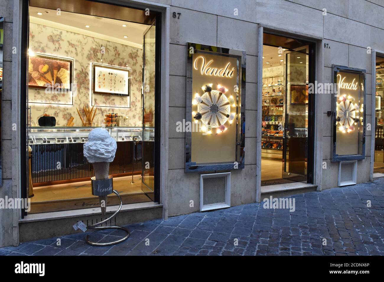 Venchi italian ice cream hi-res stock photography and images - Alamy