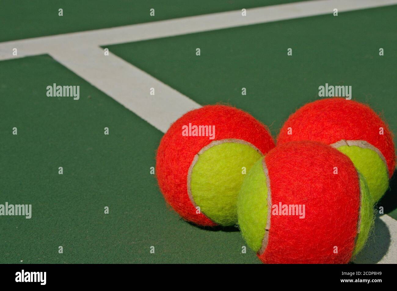 Three white lines hi-res stock photography and images - Alamy