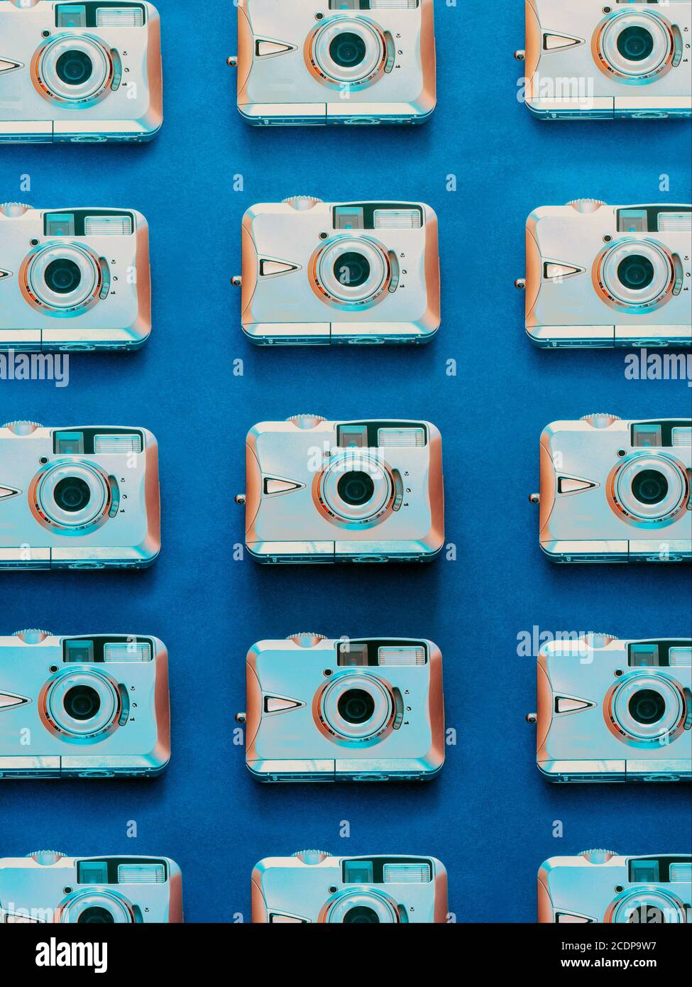 Camera line drawing hi-res stock photography and images - Alamy