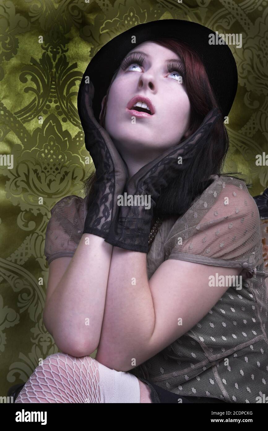 20s twenties 20 25 hi-res stock photography and images - Alamy