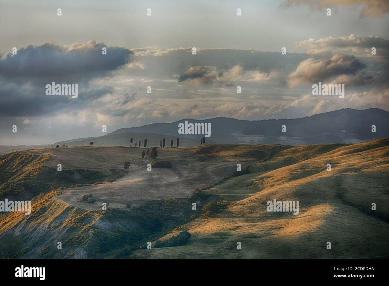 Tuscan landscapes hi-res stock photography and images - Alamy