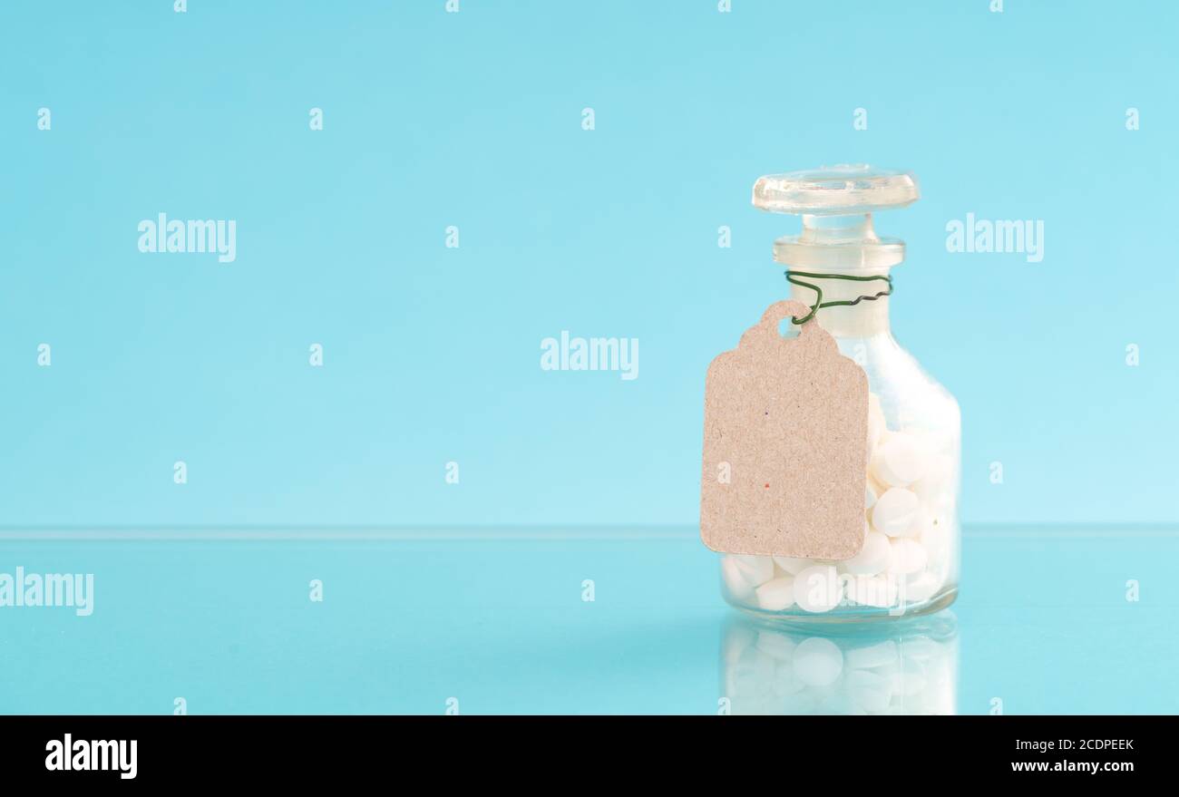 Empty medication vial hi-res stock photography and images - Alamy