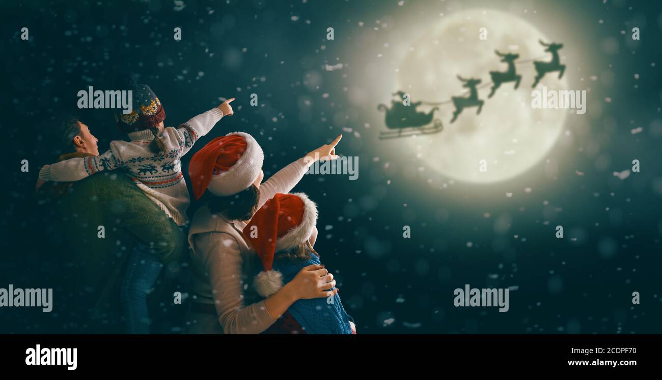 Father christmas night sky hi-res stock photography and images - Alamy