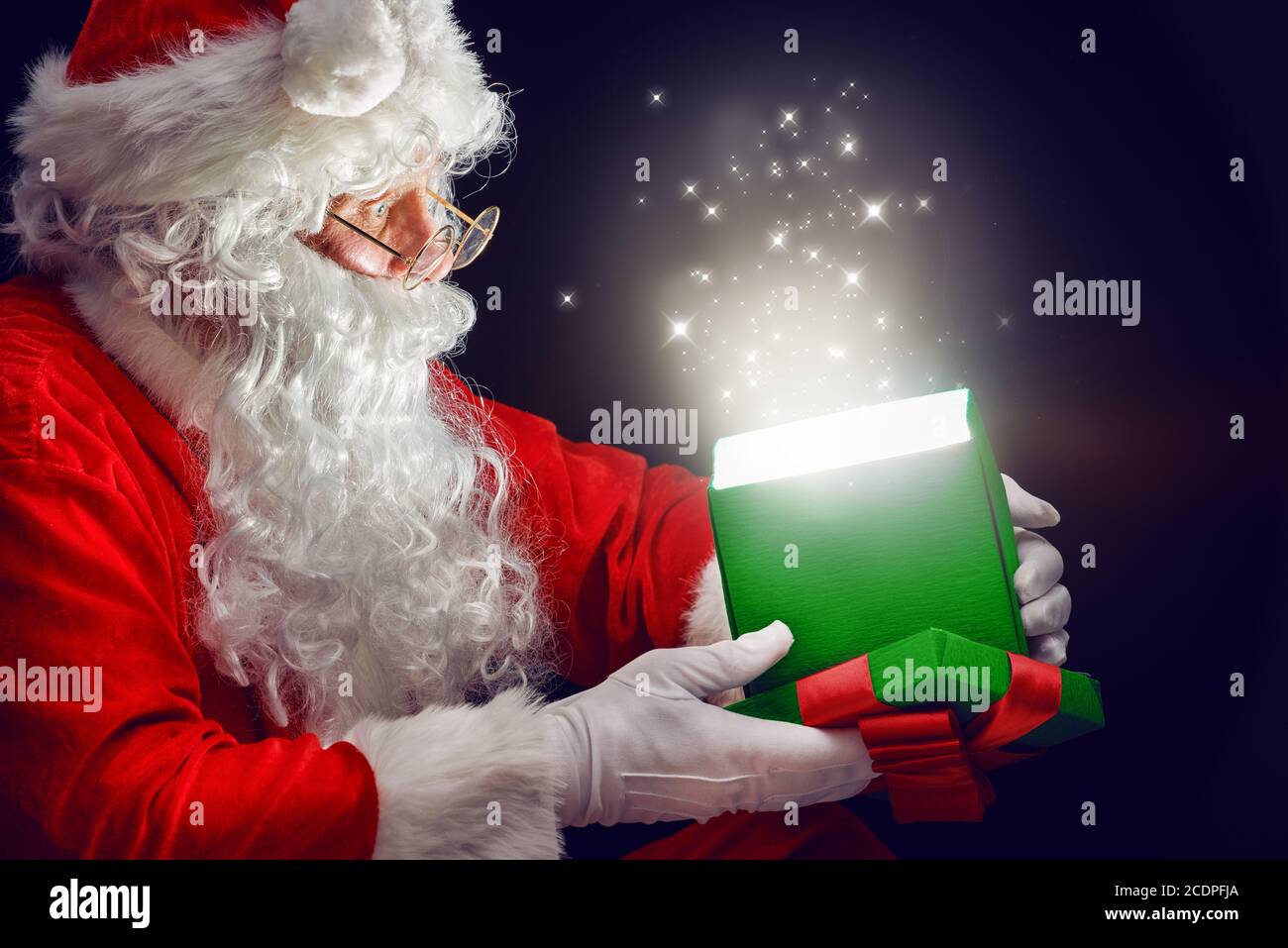Claus opening hi-res stock photography and images - Alamy