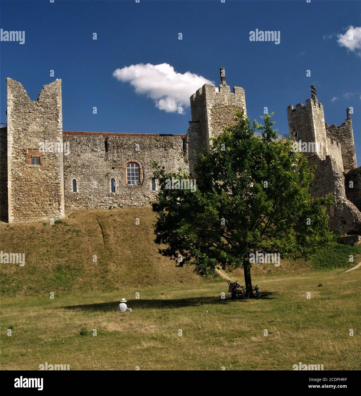 Framlingham Castle, a view on a summer's day Stock Photo - Alamy