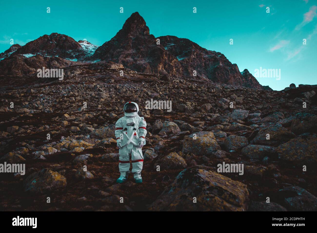 Astronaut scan hi-res stock photography and images - Alamy