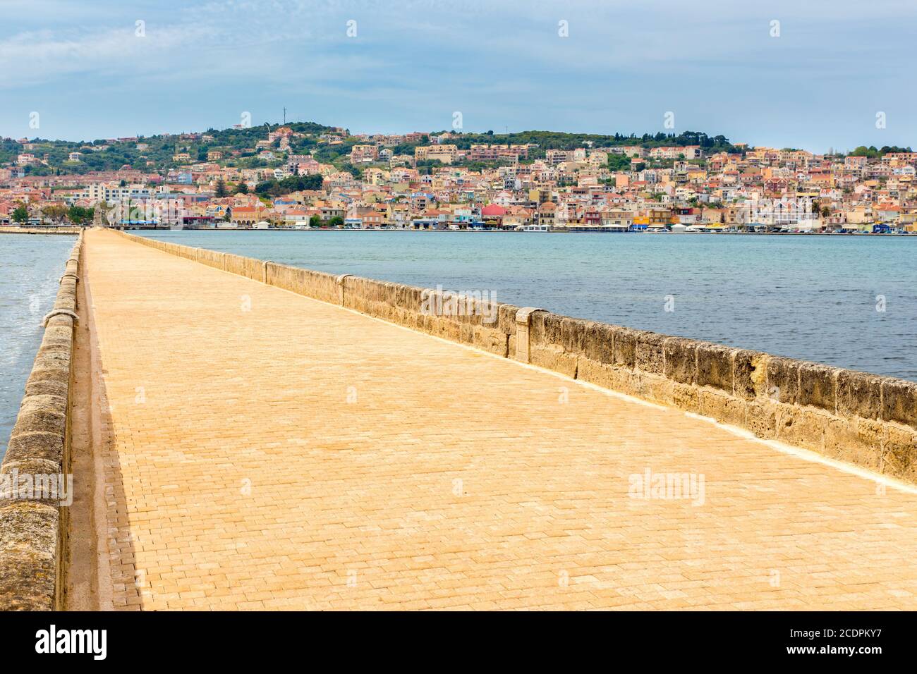 Argostoli port hi-res stock photography and images - Alamy