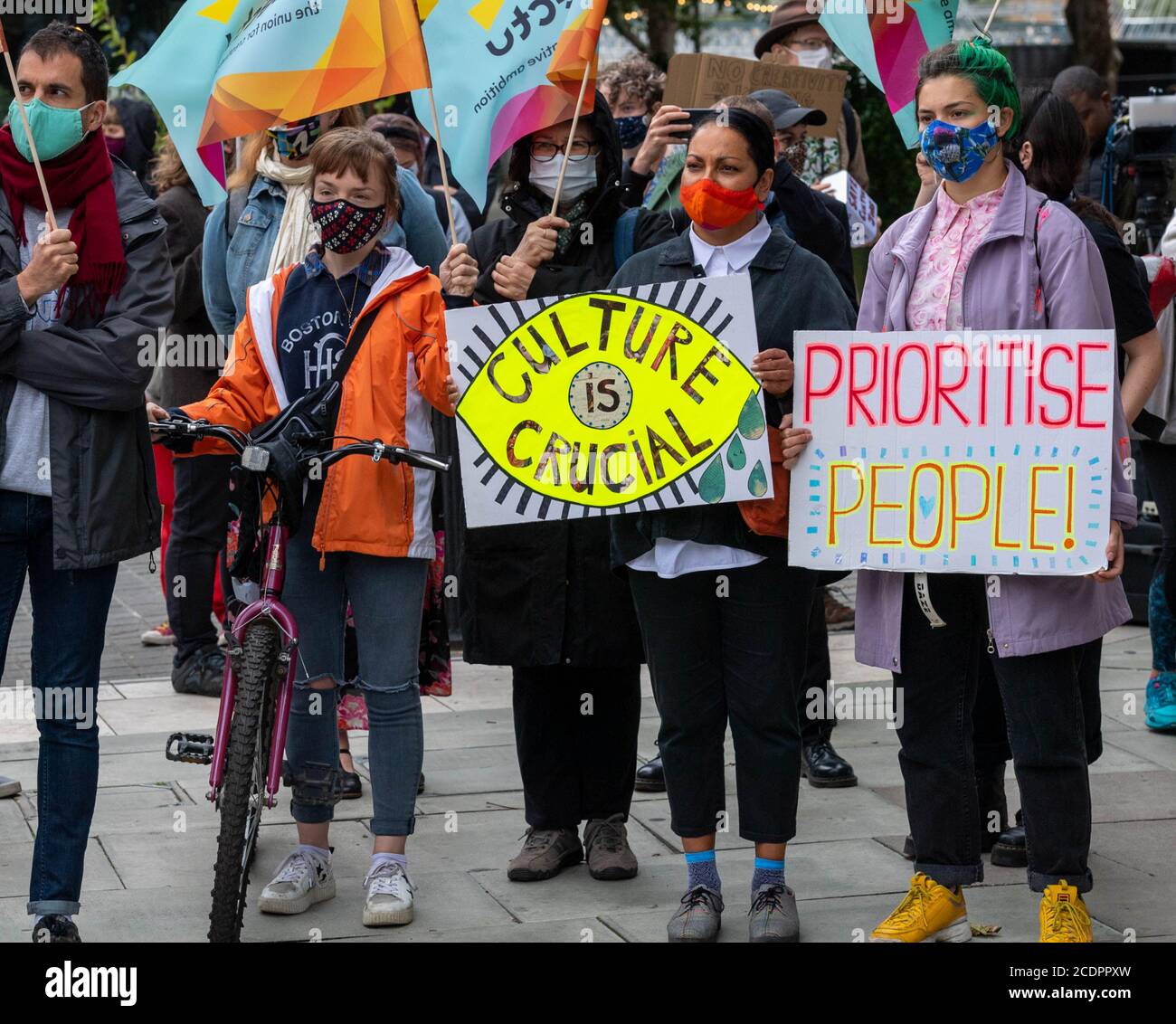 Arts culture hi-res stock photography and images - Alamy