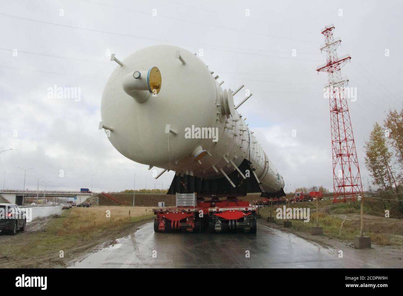 Transportation distillation column on the way to a petrochemical plant ...