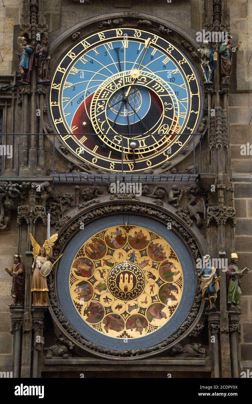 Solar clock on monument in hi-res stock photography and images - Alamy
