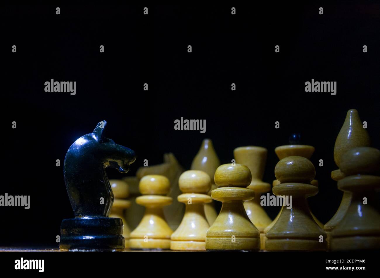 Chess battle, defeat, pawn, horse Stock Photo - Alamy